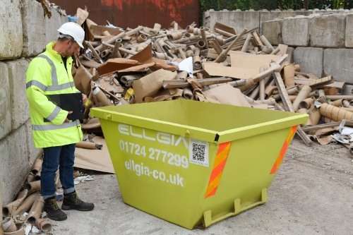 Affordable Skip Hire | Book Now | Ellgia